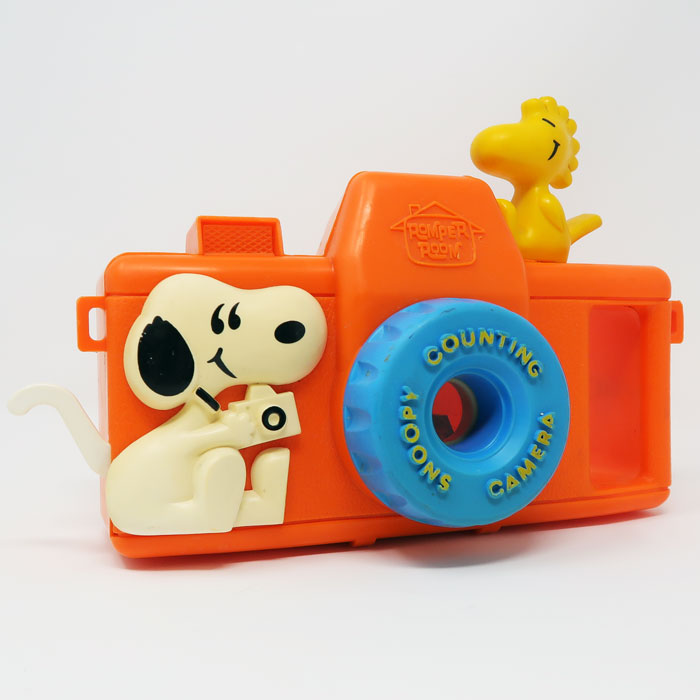 Snoopy Counting Camera - ShopCollectPeanuts.com