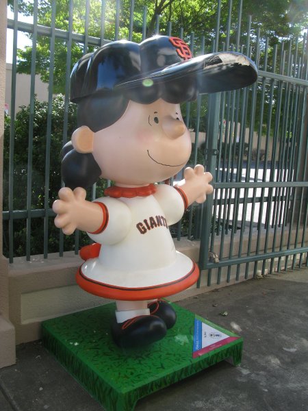Santa Rosa Peanuts Statues - CollectPeanuts.com