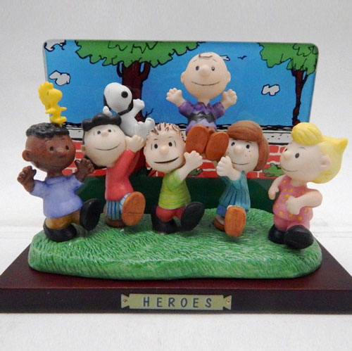 Find of the Week - Peanuts "Heros" - CollectPeanuts.com