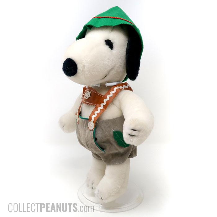Snoopy's Wardrobe - Snoopy's Lederhosen Outfit - CollectPeanuts.com