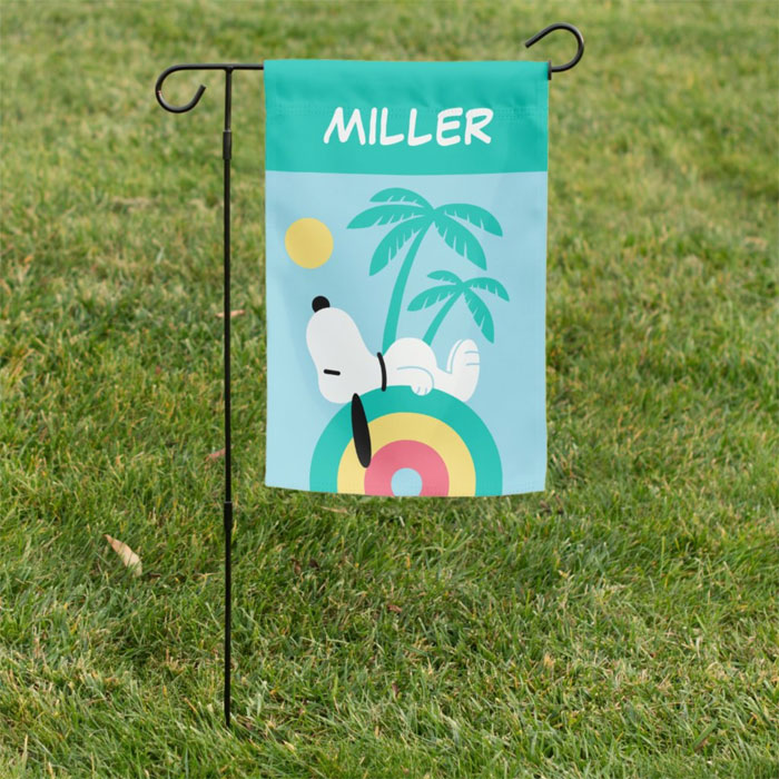 Custom Peanuts Flags - ShopCollectPeanuts.com
