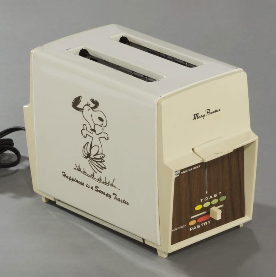 Snoopy Proctor-Silex Toaster - CollectPeanuts.com