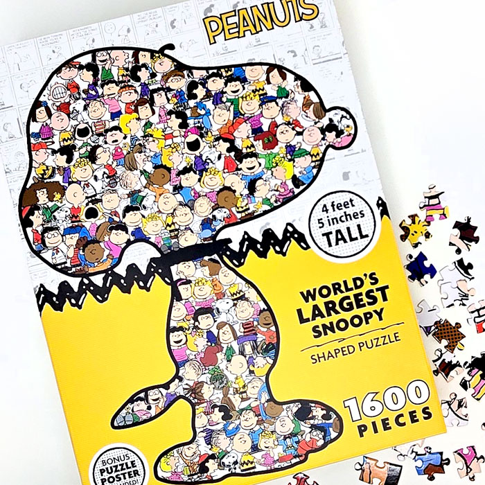 World S Largest Snoopy Shaped Puzzle Collectpeanuts