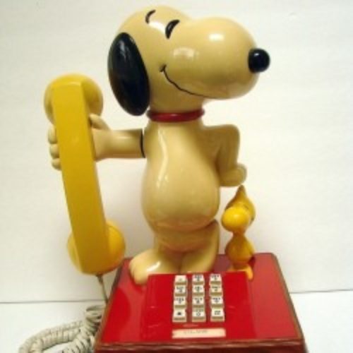 The Iconic Snoopy Phone - CollectPeanuts.com